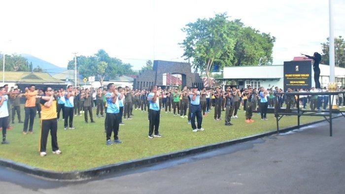 Korem 132/Tadulako Bangun Silaturahmi Dengan Olahraga Bersama Bank ...