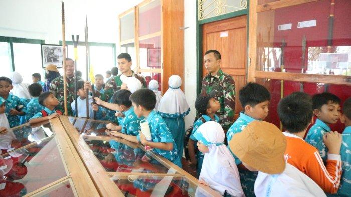 Korem Tadulako Gelar Kelas Inspirasi Tanamkan Nilai Kebangsaan pada ...