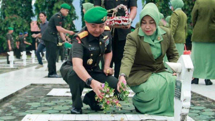 Korem 132/Tadulako Peringati Hari Juang TNI AD Ke-77 dengan Ziarah ...