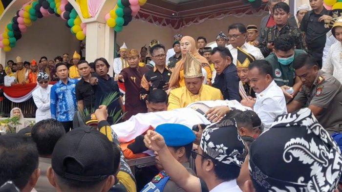 Wagub Sulteng Dilarikan ke Rumah Sakit di Banggai, Sespri: Beliau Tidur Hanya 3-4 Jam Sehari ...