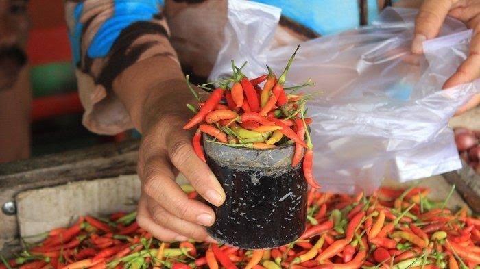 Daftar Harga Bahan Pokok Terbaru di Palu, Cabai Rawit Merah Tembus Rp 60 Ribu Per Kg ...