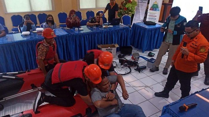 Gandeng Basarnas, PLN Kotamobagu Gelar Pelatihan Simulasi Tanggap Darurat - Tribunpalu.com