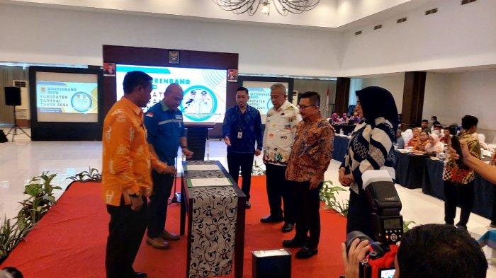 Kembangkan Sektor Pertanian di Banggai, PT PAU dan Dinas TPHP Teken ...