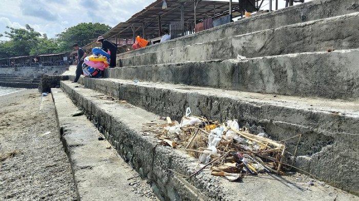 Sampah Ganggu Keindahan Pantai Kampung Nelayan Palu - Tribunpalu.com