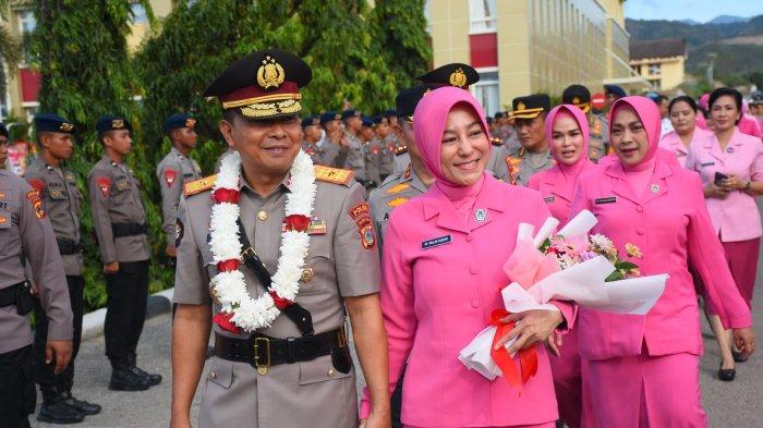 Tinggalkan Polda Sulteng, Brigjen Pol Soeseno Noerhandoko Dilepas ...