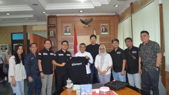 Pemkot Siap Bersinergi dengan Forum Backstagers Indonesia - Tribunpalu.com Pemkot Siap Bersinergi dengan Forum Backstagers Indonesia - Tribunpalu.com