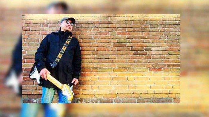 Penyanyi Era 90-an Hengky Supit Akan Tampil di Kota Palu, Catat ...