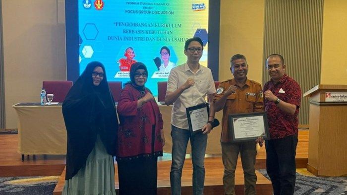 Prodi Ilmu Komunikasi Untad Gelar FGD, Berharap Luluskan Alumni Siap ...