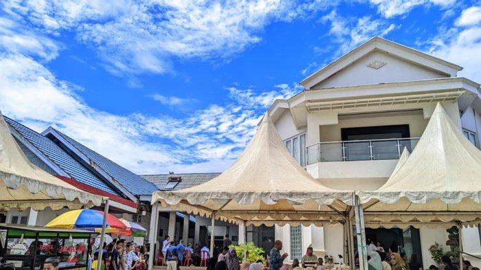Natal, Open House Bupati Morowali Utara Hadirkan Gerobak Batagor dan ...