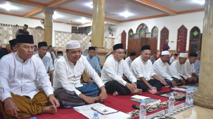 Tim Safari Ramadan Sambangi Masjid Jami Talise, Takjub Jemaah Masih ...