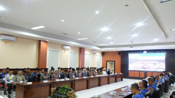 11 Orang Catar Akpol Polda Sulteng Berangkat Ikut Seleksi Akademik ...