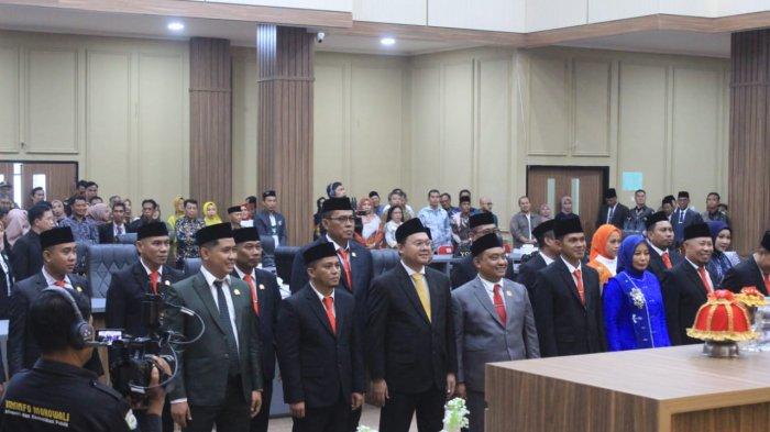 25 Anggota DPRD Morowali Periode 2024 - 2029 Resmi Dilantik - Tribunpalu.com