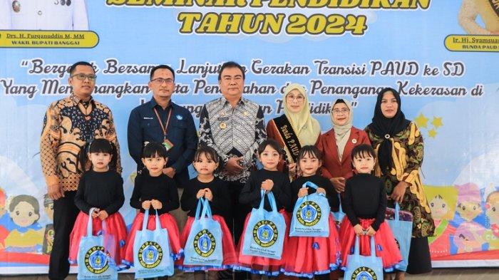 Sekda Banggai Buka Seminar Pendidikan Anak Hadirkan Pemateri Dari