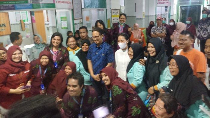 Tiba di Kota Palu, Menteri Kesehatan Tinjau Fasilitas Puskesmas Bulili ...