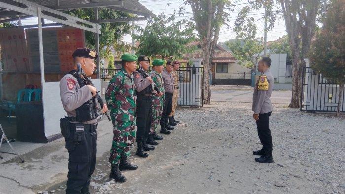 Jelang Pemilu 2024, Satgas Operasi Mantap Brata Tinombala Intensifkan Pengamanan Kantor KPU Poso ...