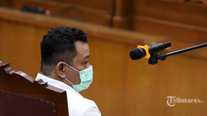 Susi Perempuan Pak Masa Tidur Di Garasi Jawaban Kuat Maruf Bikin