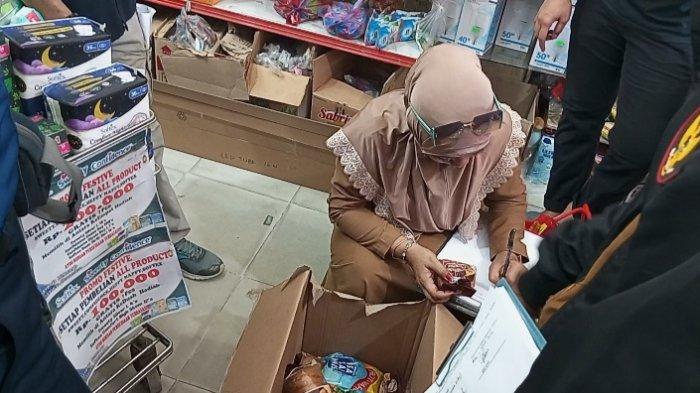 Pemkab, Jaksa dan Polisi Sidak Toko di Poso, Temukan Produk Expired dan ...