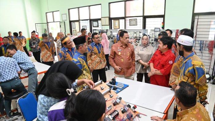 Wakil Gubernur Sulteng Mamun Amir Kunjungi Sejumlah Sekolah di Kota ...