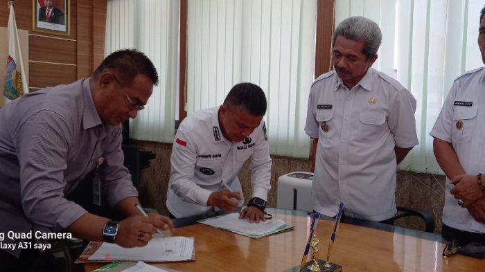 Beras ASN Pemkot Palu Disuplai Bulog Sulteng - Tribunpalu.com Beras ASN Pemkot Palu Disuplai Bulog Sulteng - Tribunpalu.com