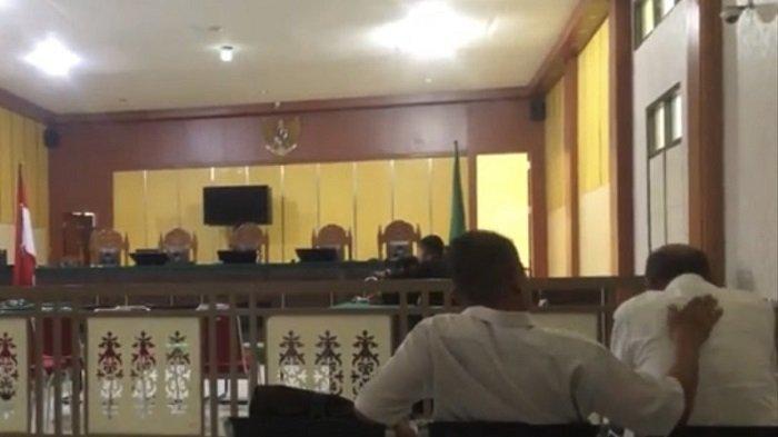 Terdakwa Korupsi SPAM Huntap Tondo Rugikan Negara Rp1,7 Miliar Minta Keringan Hukum dalam Sidang ...