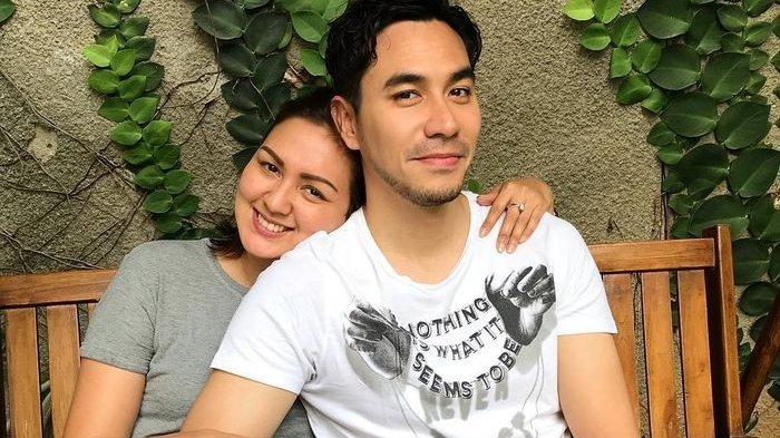 Donna Agnesia Positif Covid-19, Darius Sinathrya Beri Semangat untuk ...