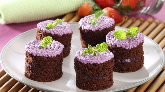 Resep Mudah dan Praktis: Mini Cake Talas Cokelat Camilan Cocok untuk ...