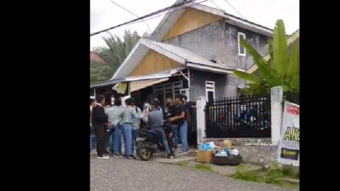Hebatnya Emak-emak di Banggai, Bubarkan Pelajar Tawuran Hanya dengan Teriakan - Tribunpalu.com