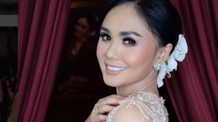Yuni Shara Sambut Kelahiran Cucu dari Putri Tirinya: Congratulation ...
