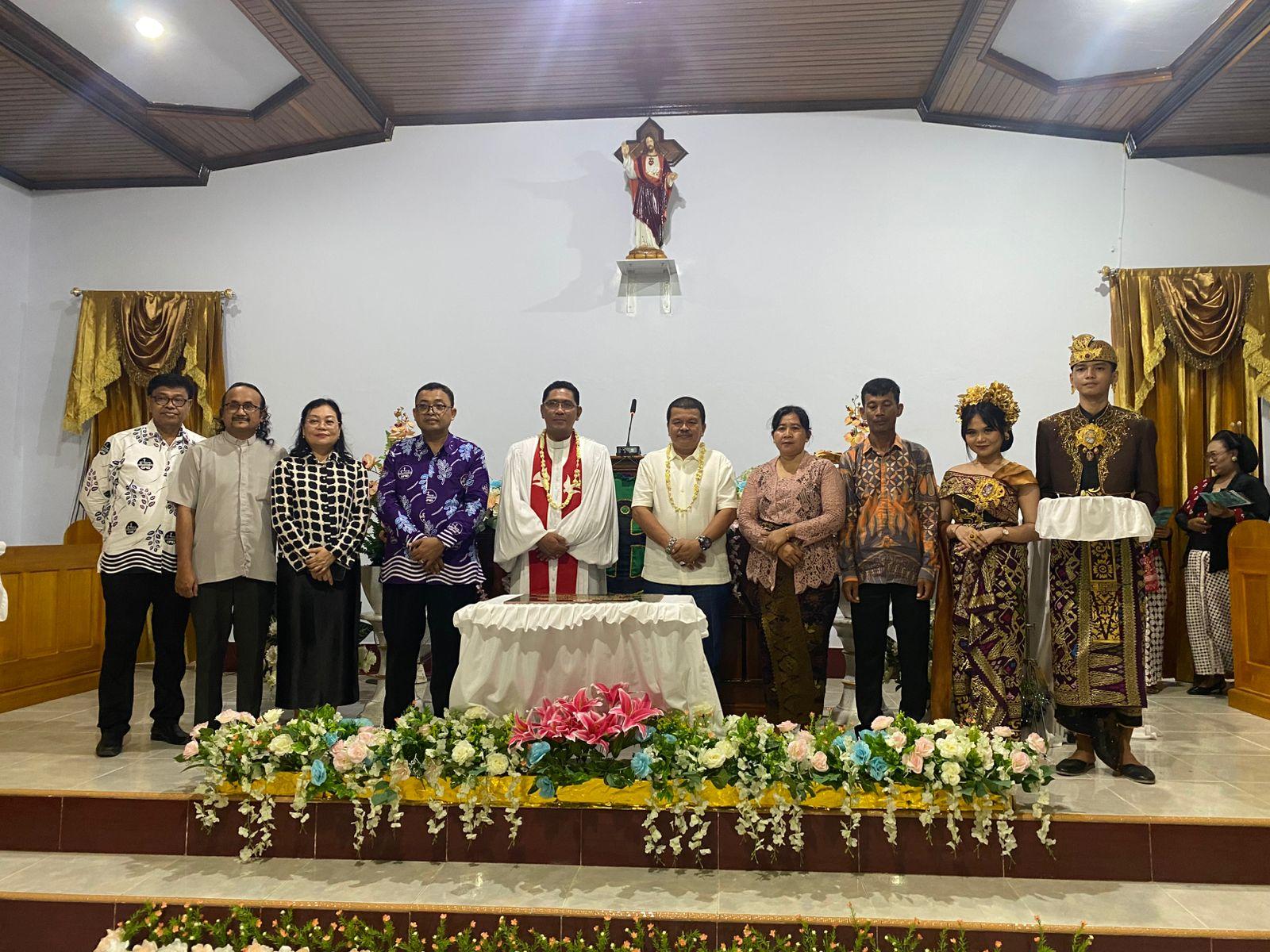 Wabup Parimo Abdul Sahid Puji Semangat Gotong Royong Jemaat GPID Kasih ...