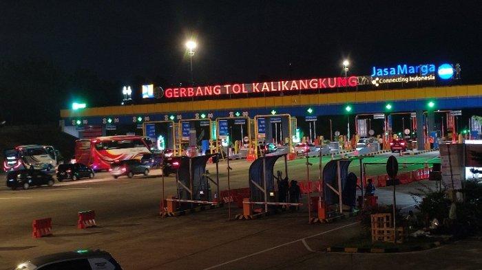 One Way Nasional Dihentikan, Kendaraan Arah Jakarta Kini Bisa Lewat Jalan Tol - Tribun-pantura.com