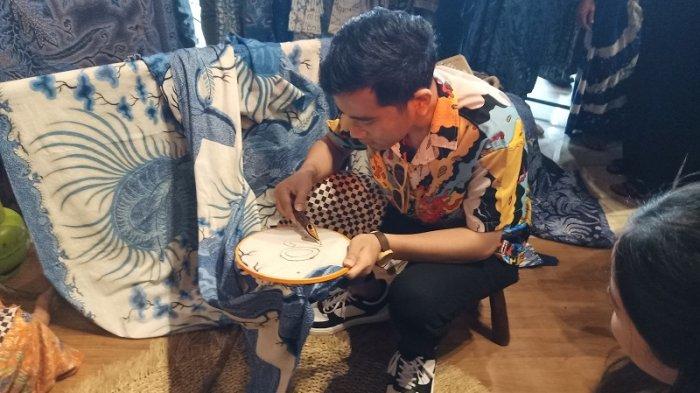 Motif Ini yang Digambar Gibran Saat Diajak Membatik Tulis di Pekalongan ...