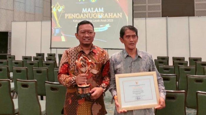 Tiga Kali Berturut-turut, Pemkot Tegal Raih Penghargaan Kota Layak Anak Kategori Nindya - Tribun ...