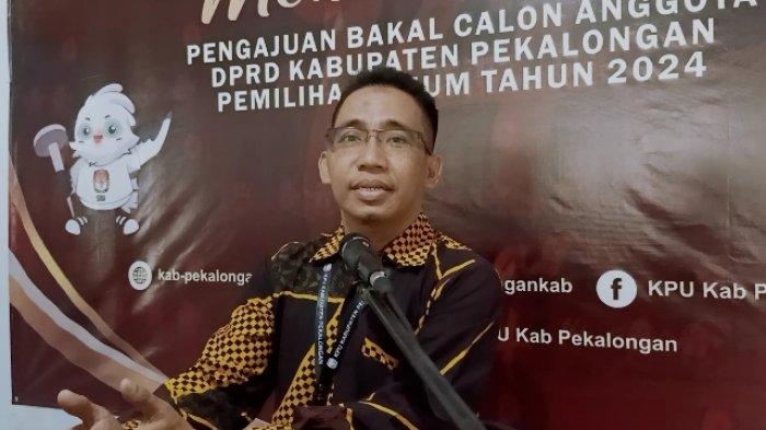 Komisioner KPU Kabupaten Pekalongan Achyar : Baru Tiga Partai yang ...