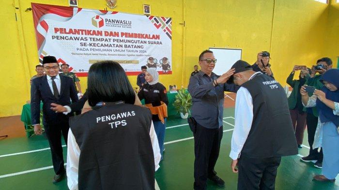 Bawaslu Batang Siapkan 2.569 Pengawas TPS, Beri Rompi dan Topi sebagai ...