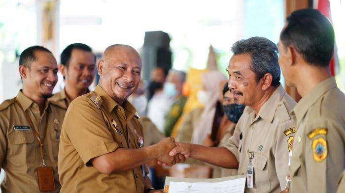 135 ASN di Pati Pensiun, Ini Pesan Pj Bupati Henggar Budi Anggoro ...