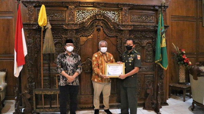 Korem 071 Wijayakusuma Raih Penghargaan Satker Terbaik Penyerapan ...