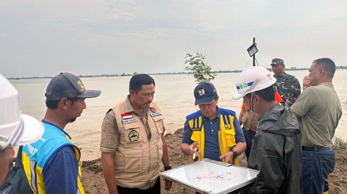 Pj Gubernur Jateng Ungkap Kondisi Tanggul Sungai Wulan yang Jebol, Putus Jalur Pantura Demak ...