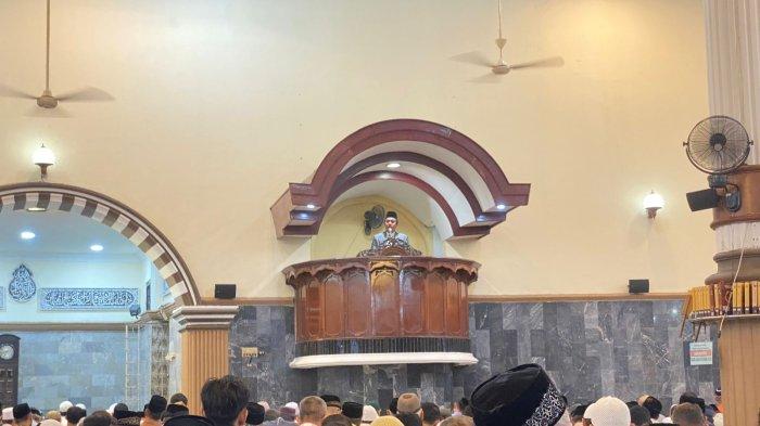 Prof Jebul Suroso Jadi Khotib Salat Iduladha di Masjid Agung ...
