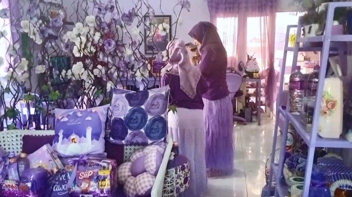Keunikan Anggota Purple Lover Community Semarang, Rumah, Perabot Hingga ...