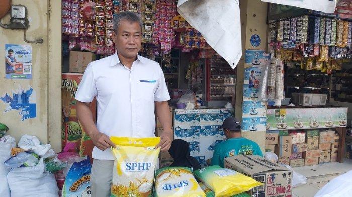 Ketersediaan Beras di Bulog Pekalongan Masih Aman, Tapi Jadi Penyumbang Utama Inflasi - Tribun ...