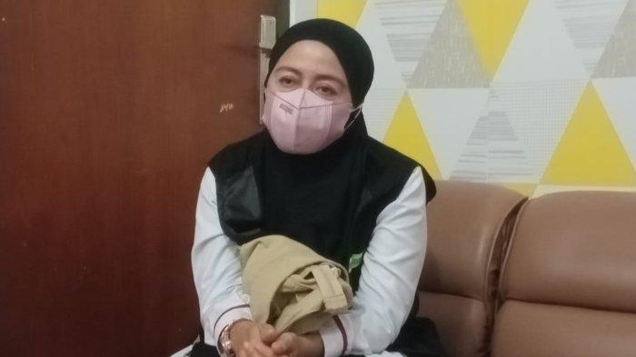 Dokter Emy Imbau Jemaah Calon Haji Kota Tegal Sering Minum Air Putih ...
