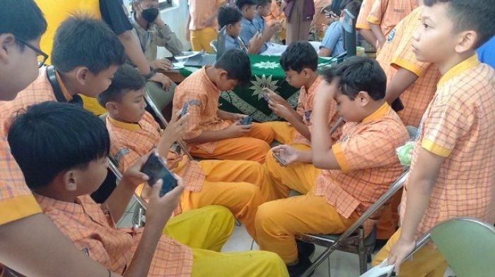 135 Siswa SD di Kudus Beradu Skill di Kompetisi Esport ML dan Coding ...