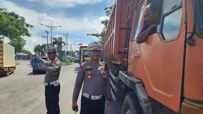 Pembangunan Jembatan Juwana, Lalu Lintas Jalan Pantura Pati-Rembang Macet Puluhan Kilometer ...