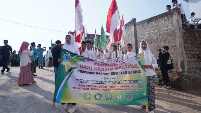 Peringati HSN, Ribuan Santri Rifaiyah di Batang Ikuti Kirab, Diajak ...