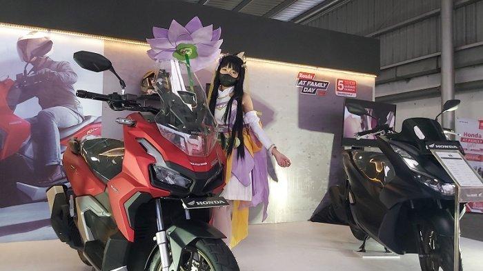 Pameran Sepeda Motor Matik Honda di Tegal, Begini Saat Wanita Cantik ...