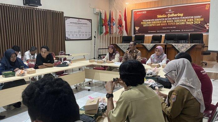 KPU Targetkan Partisipasi Pemilih di Pilkada Batang Capai 82 Persen - Tribun-pantura.com