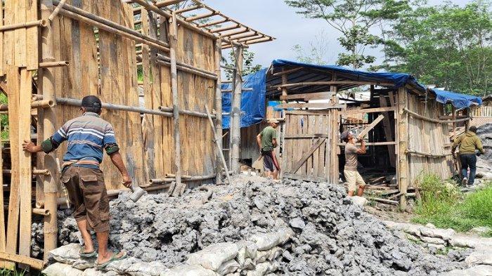 Masalah Baru Pasca Penutupan Tambang Emas di Banyumas, Ribuan Warga Jadi Pengangguran - Tribun ...