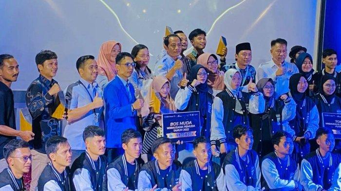 Wirausaha Pemuda Chapter 4 Loloskan Bos Muda Kabupaten Tegal, Ini Kata Bupati Umi - Tribun ...