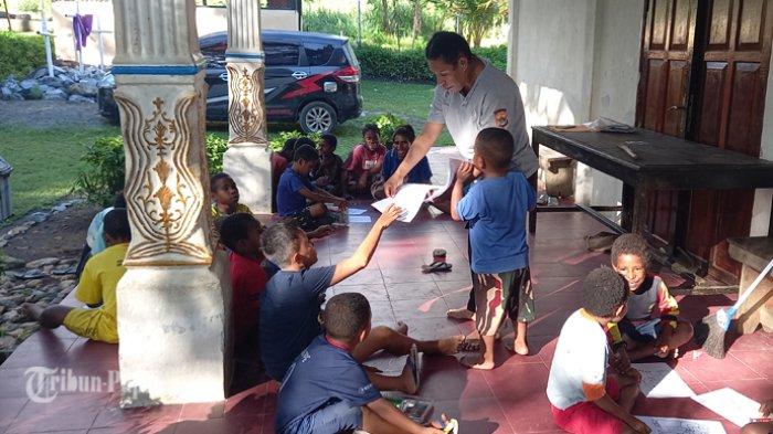 Kisah Brigpol Junita Maria Marian, Polwan Papua yang Jadi Guru Buta ...