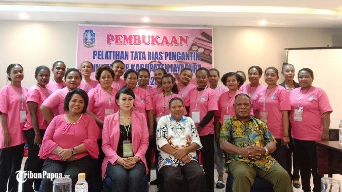 Buka Pelatihan Tata Rias, Hana Hikoyabi Harap Peserta Peserta Ambil ...